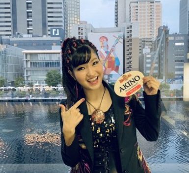 AKINO（歌手）のwikiプロフ、結婚、私生活、芸能活動について | 最新トピックニュース